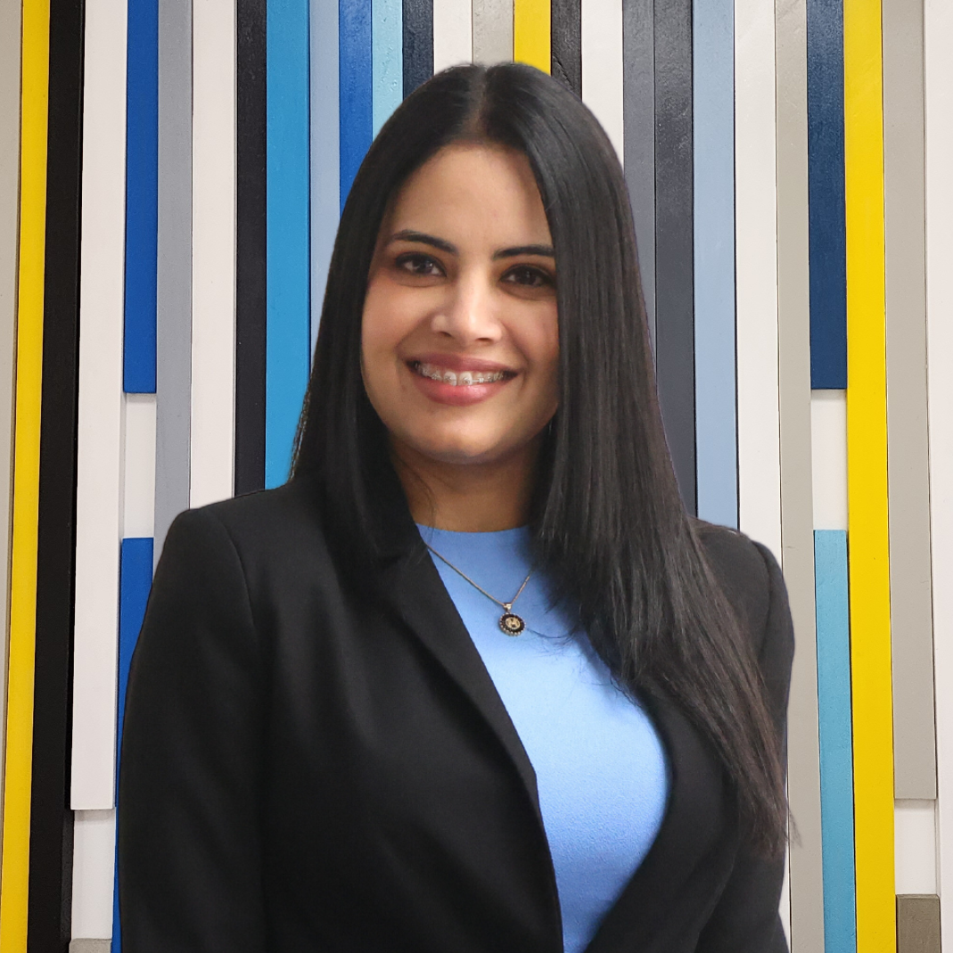 Nuestro Equipo - 305TAX